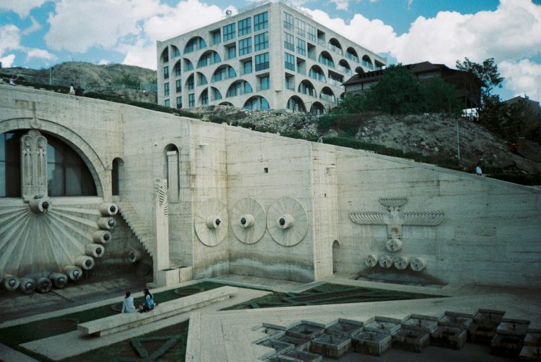 Cheap Flights Paris to Yerevan 2026 — From 300 EUR – AiFly